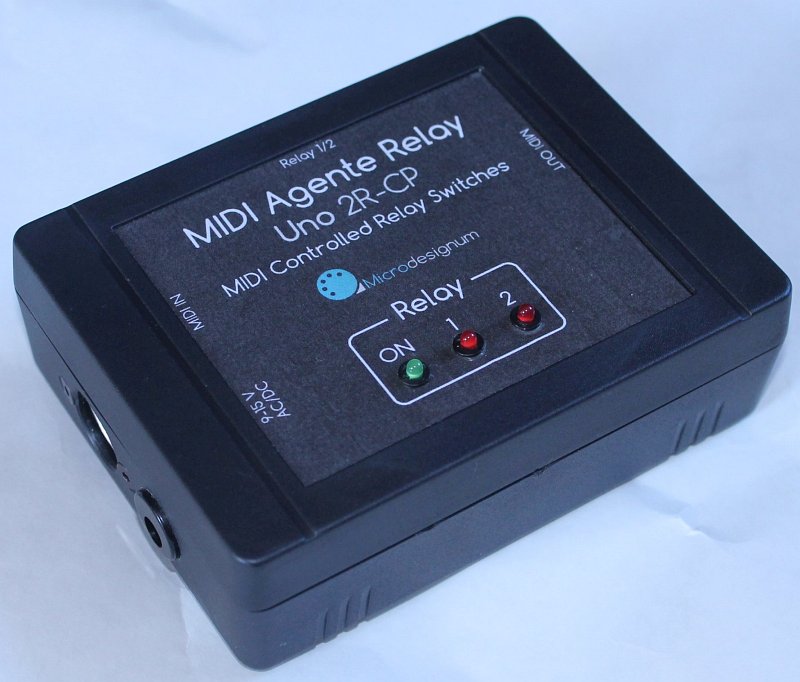 MIDI spínač se dvěma relé - přední pohled (MIDI Agente Relay 2R-CP)